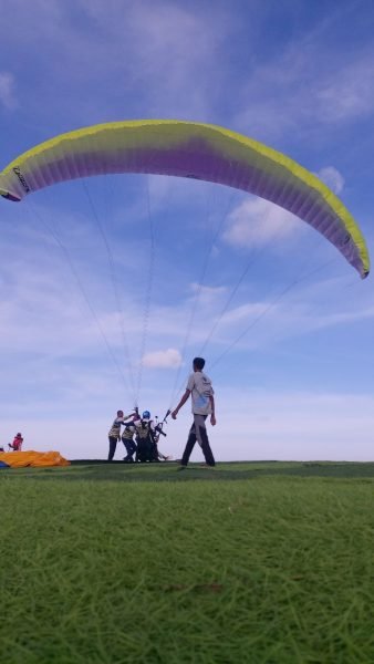 Paragliding Bali: Uluwatu cliff & Nusa Dua beach aerial tours - Bali ...