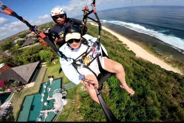 Paragliding Bali: Uluwatu cliff & Nusa Dua beach aerial tours - Bali ...