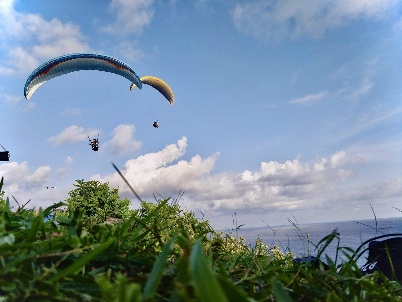 Paragliding Bali: Uluwatu cliff & Nusa Dua beach aerial tours - Bali ...